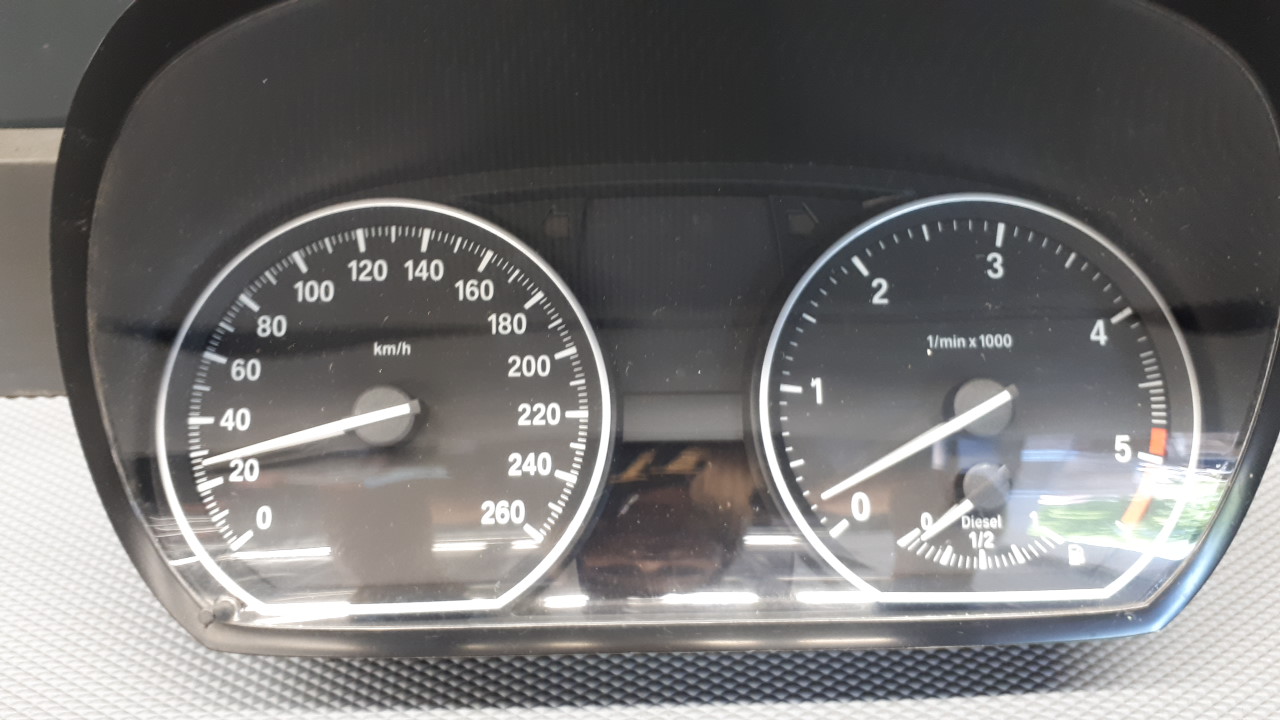 9141477 Contaorologio BMW E87