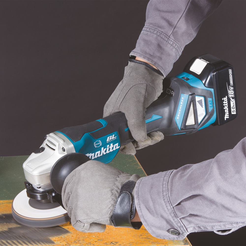 Makita dga 518 store